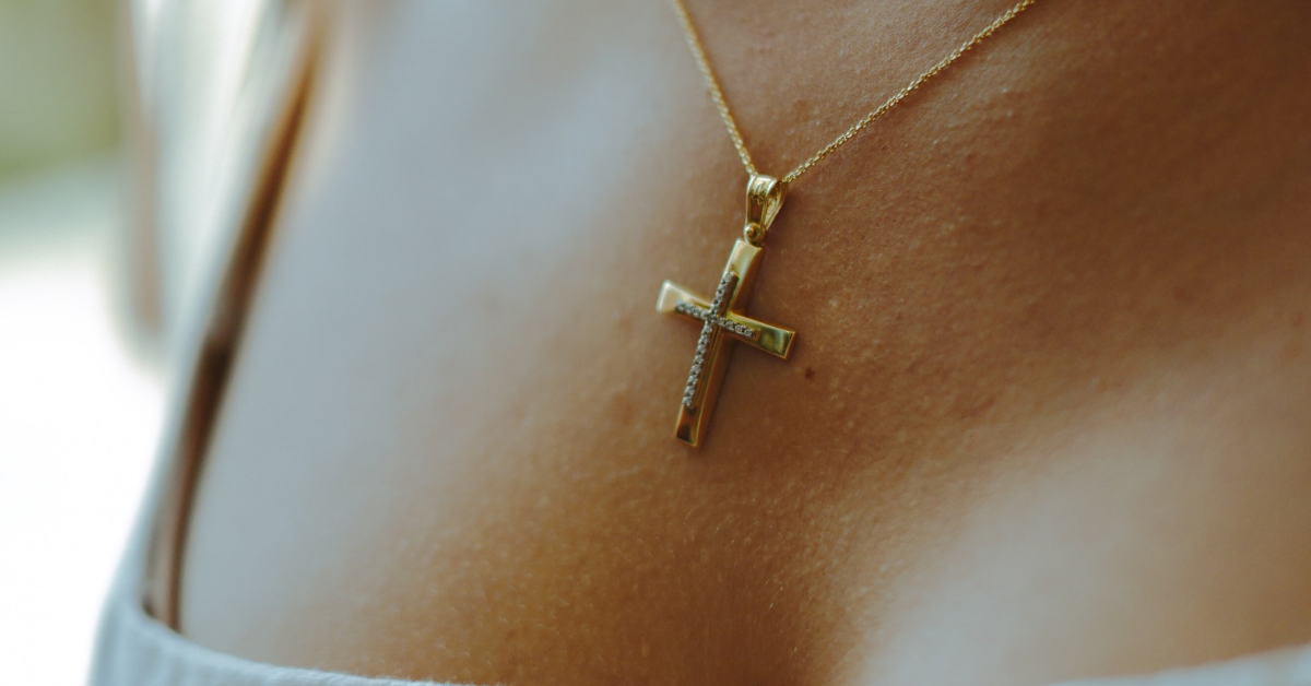 Beautiful Cross Necklaces - Isbell Jewelers